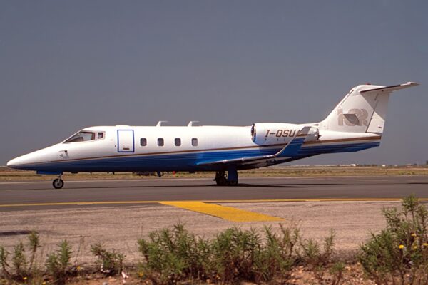 Learjet 55 - SkyJet Elite